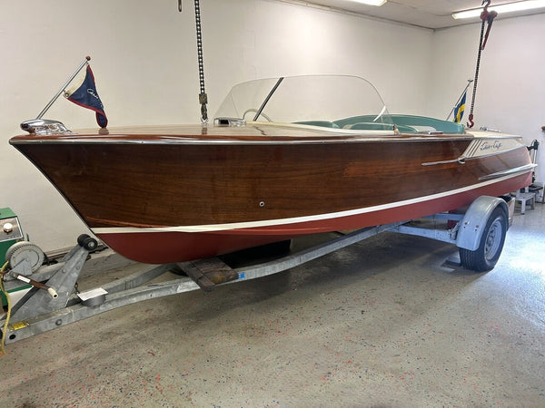 Chris Craft Capri 1961 19 fot – SBA Svenska Bilauktioner AB